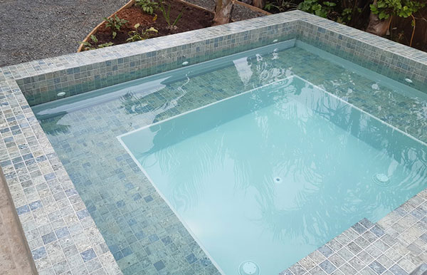 We Supply & Install Automatic Pool Covers NZ Wide